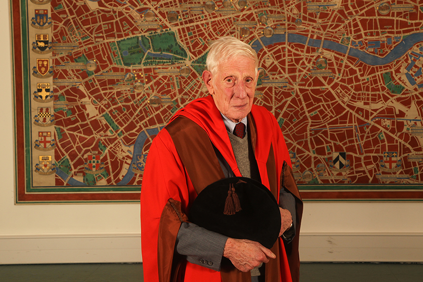 Remembering Jonathan Miller (1934–2019) | University of London