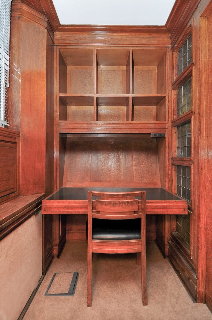 Rent a private study carrel | Senate House Library | University of London