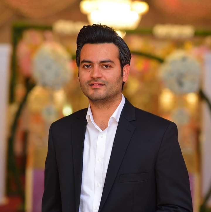 Zeeshan Iqbal | University of London